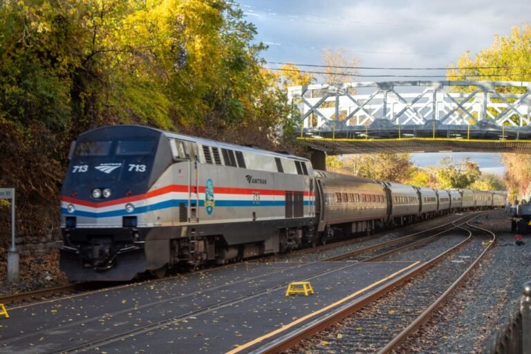 Download Our Free Scenic Train Posters & Wallpapers – AmtrakAgency